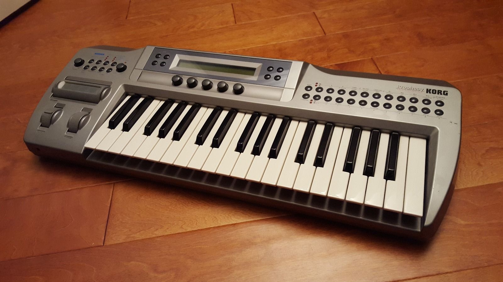 MATRIXSYNTH: Korg Prophecy Synthesizer