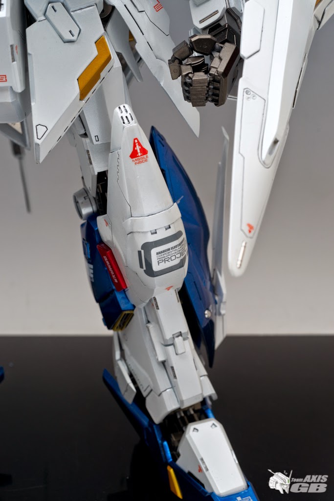 Painted Build: G-System 1/72 RX-105 Xi Gundam "Metallic Finish"