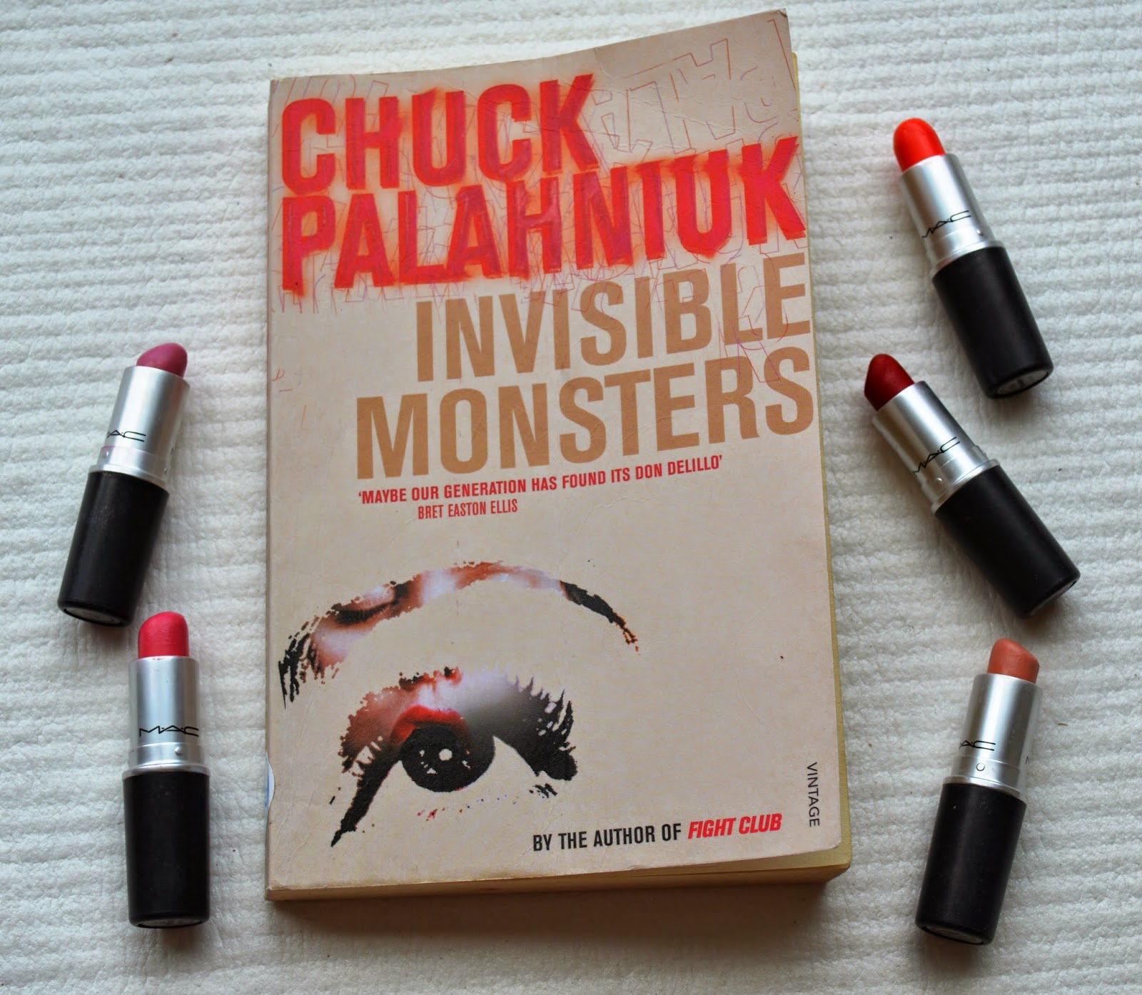 Book&aCuppa: Chuck Palahniuk, Invisible Monsters