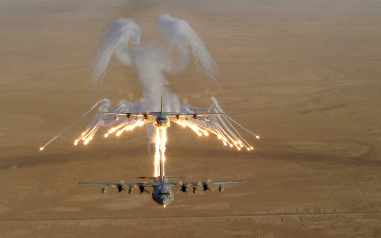 Guns & Weapons: Cool Jet Fighters