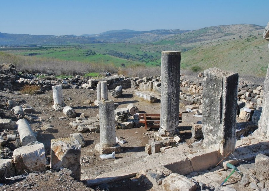 ART and ARCHITECTURE, mainly: Sea of Galilee - synagogues, churches ...