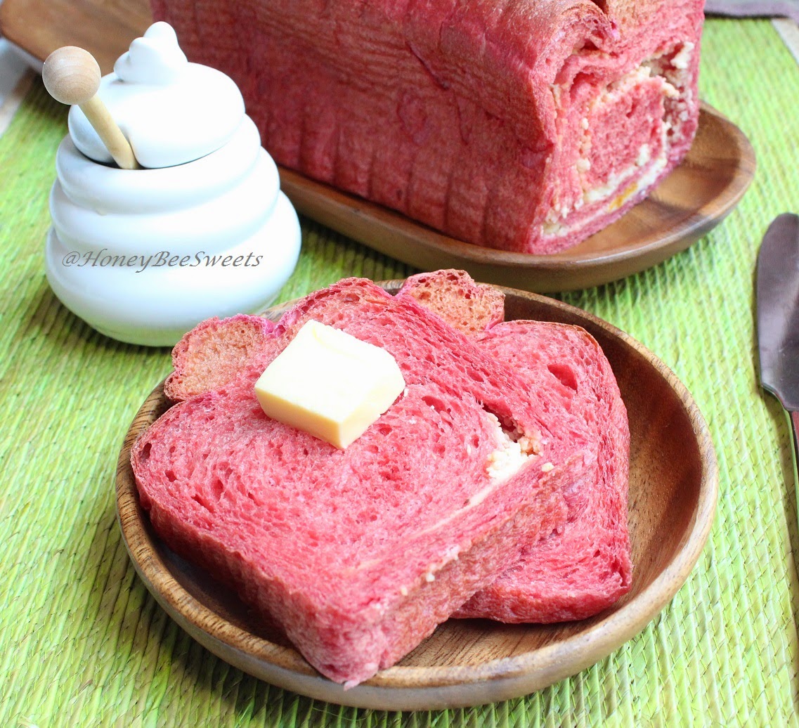 Honey Bee Sweets: Beetroot bread with Apricot and Cream Cheese