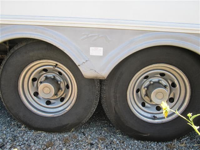 Here We Go!: Trailer problem photos.