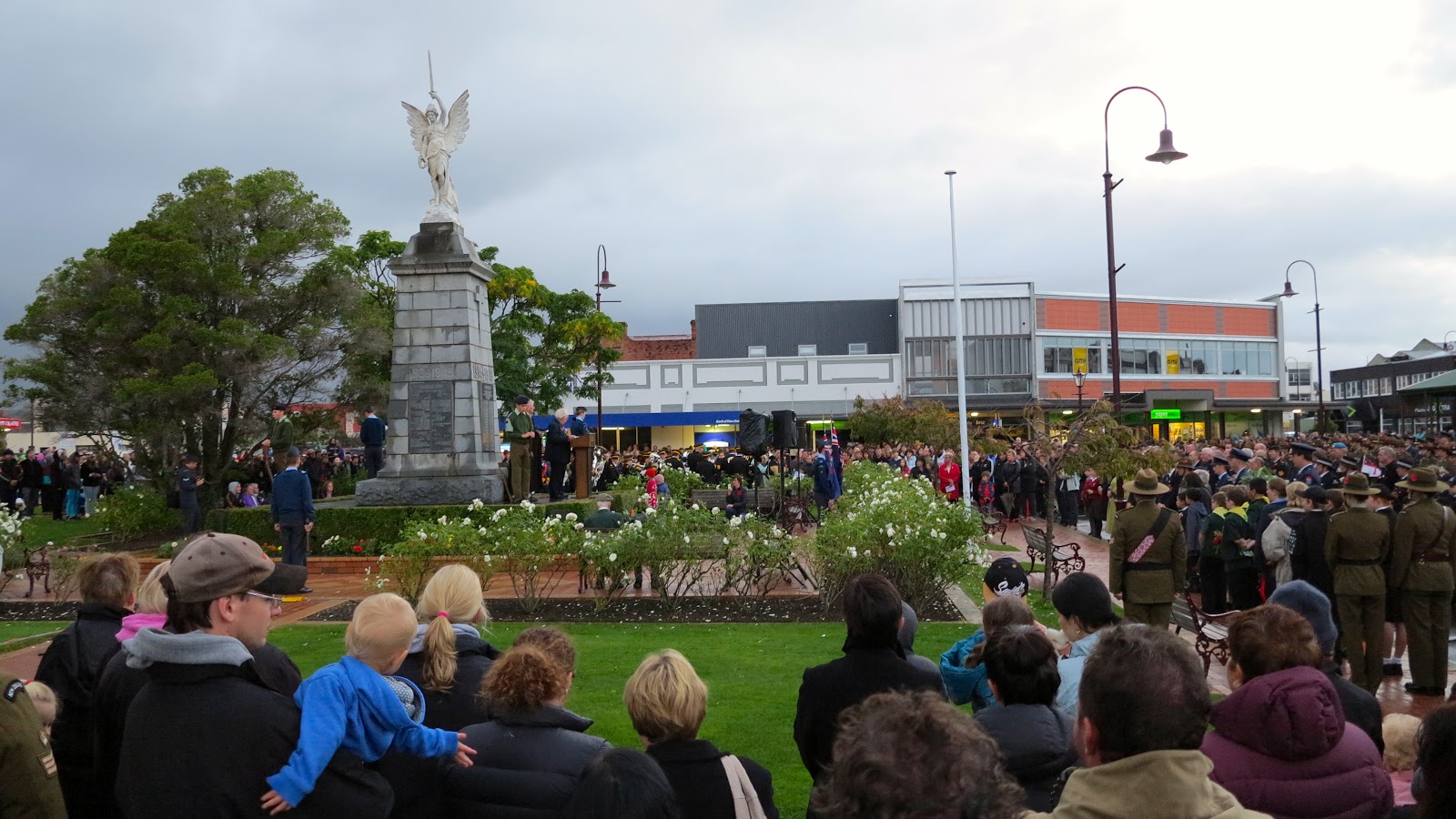 Kiwi Adventure: Dawn service to commemorate ANZAC day in New Zealand