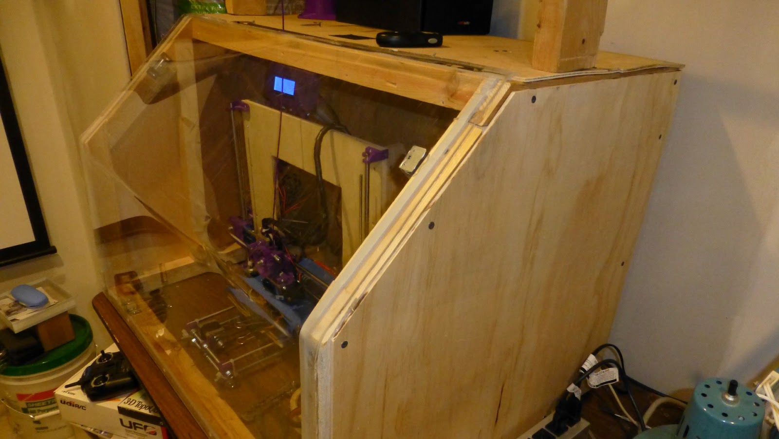 Dragonfly DIY: Fume/noise hood for 3D printer
