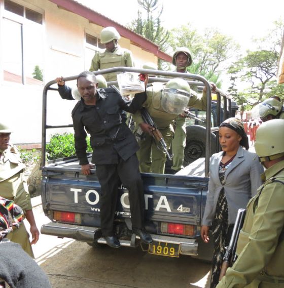 Mchungaji Peter Msigwa Na Wafuasi 61 Wa Chadema Watiwa Mbaroni | UDAKU ...