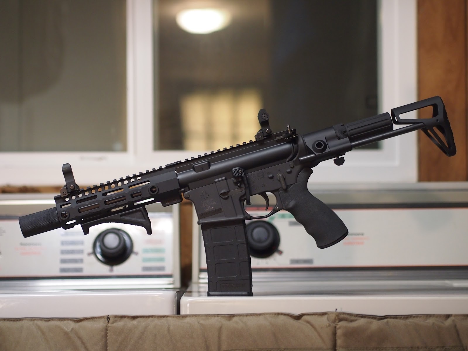 Mister Donut's Firearms Blog: 300 BLK build with Maxim stock