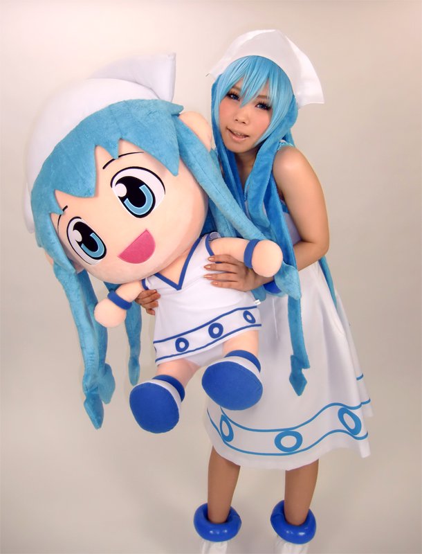 Anime Heres Giant Ika Musume Plushie Invades Japan