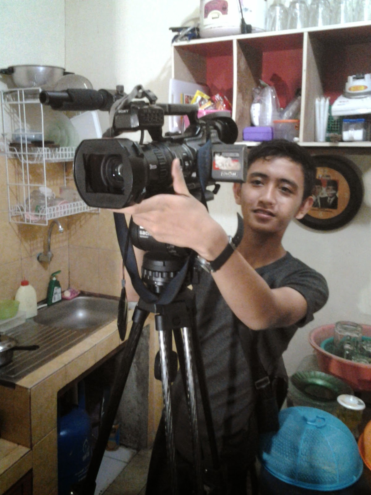 Tentang Kameraman ~ Ilham_Kreatif