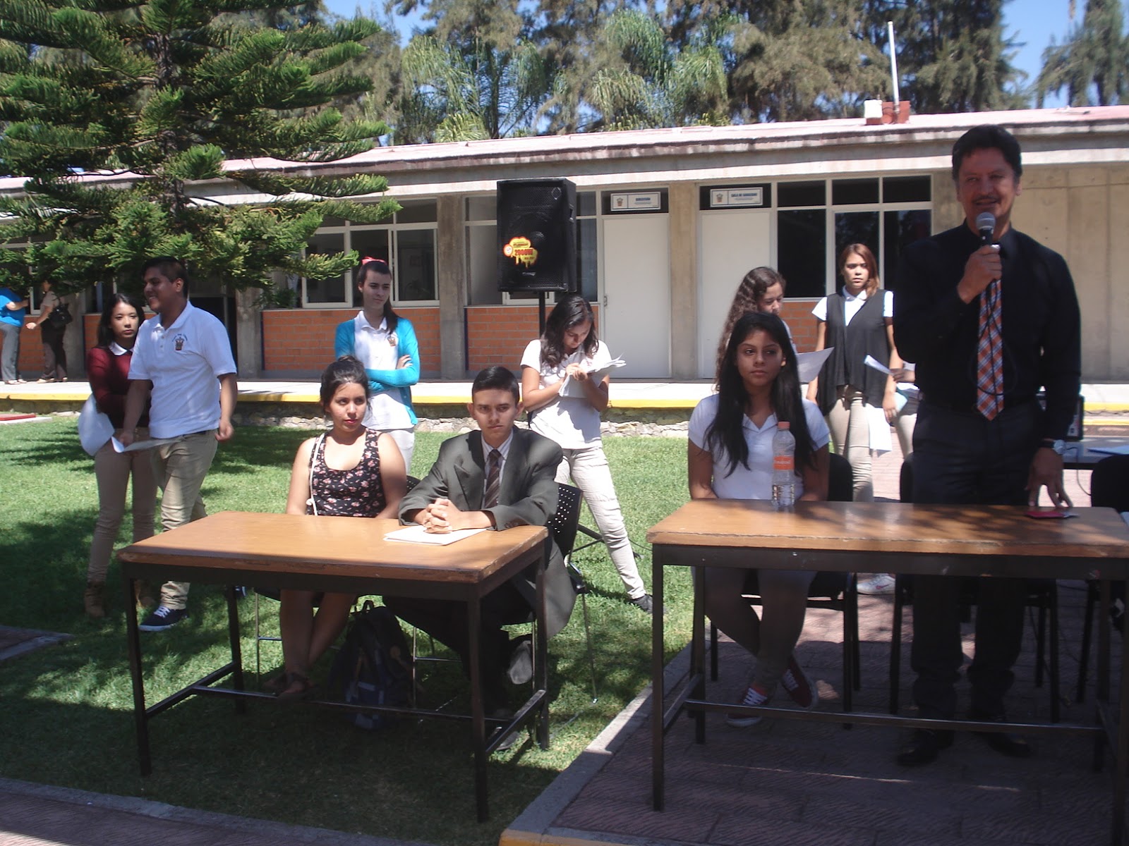 FESTIVAL PALABRA EN EL MUNDO: Escuela Preparatoria Regional de Chapala