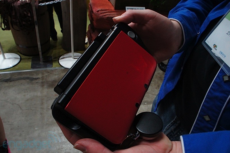 TGS 2012: Confira mais imagens do Circle Pad Pro para o Nintendo 3DS XL ...