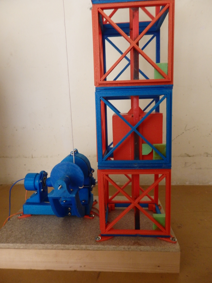 Alma de herrero: Proyecto de ascensor controlado con Arduino