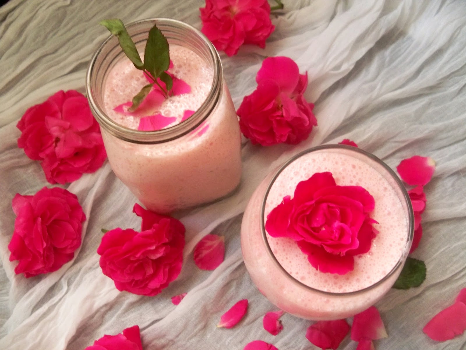 housewivesdiary: GULKAND LASSI