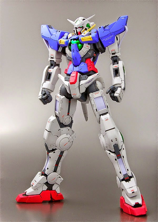 Gundam Family: 1/100 Gundam Exia + Tactical Armor Custom Build