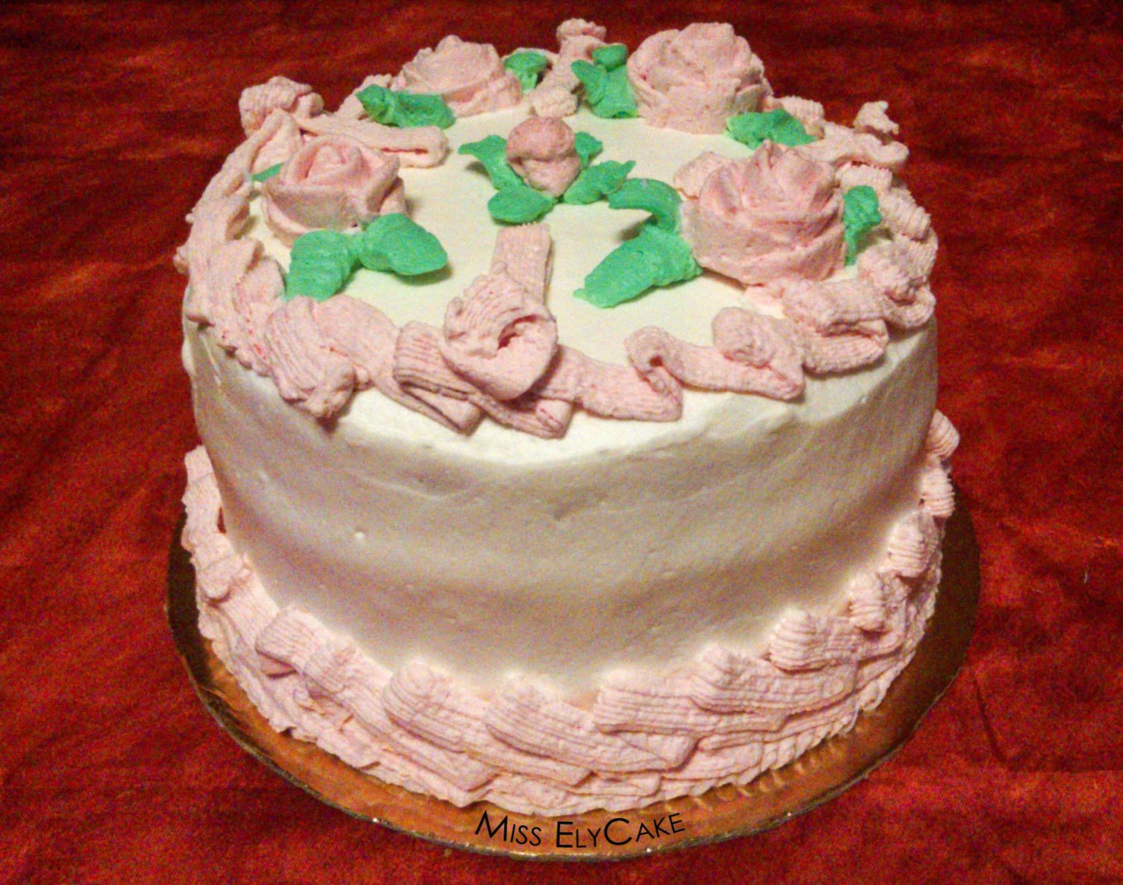 Torta con Rose di Panna - Miss ElyCake
