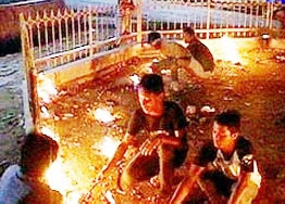 indonesia warna warni: Api Tak Kunjung Padam Pamekasan, Jawa Timur