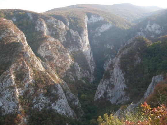 Tragač za čarobnim svetovima prirode: Lazarev kanjon – najsjajniji ...