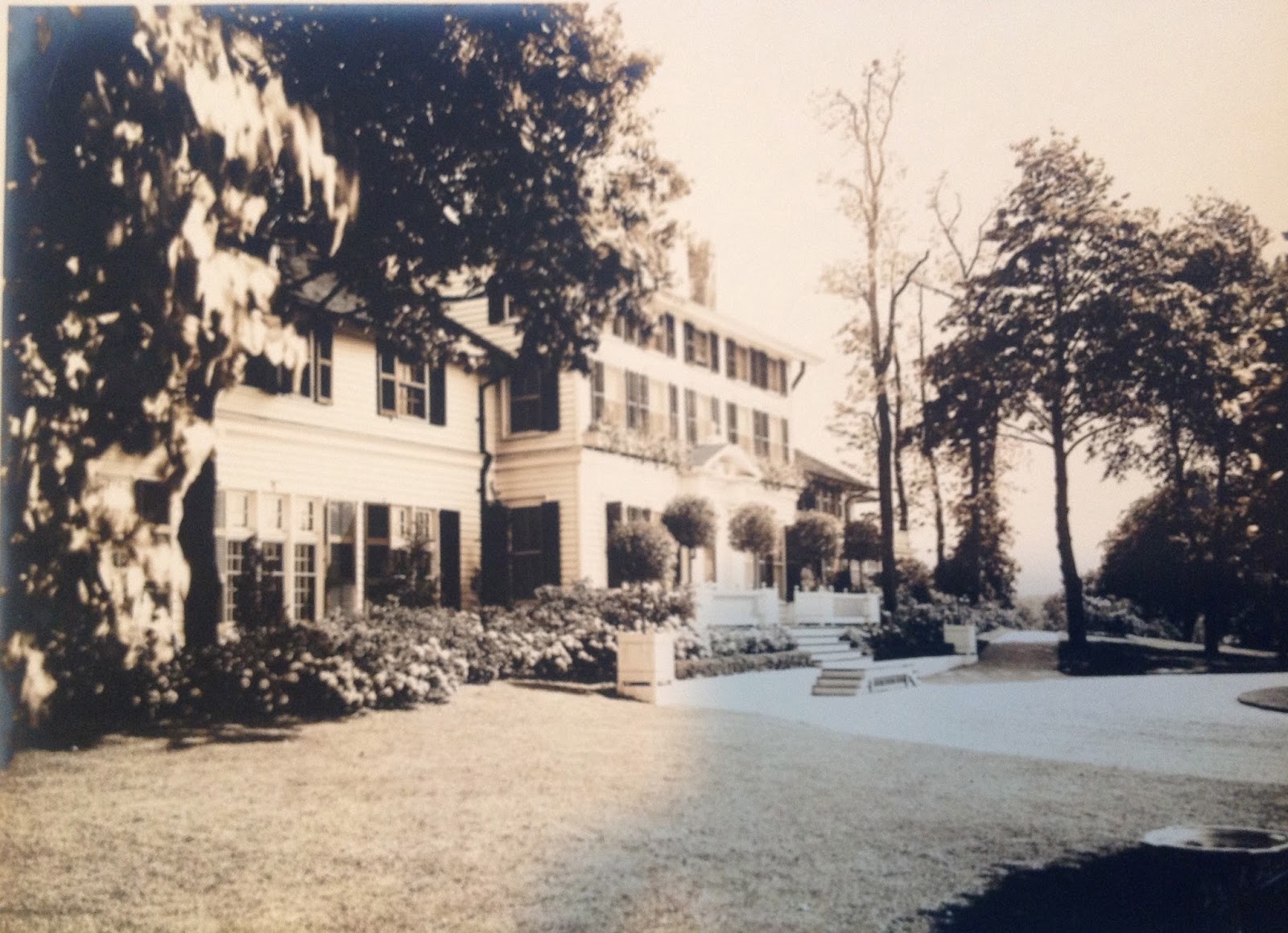 Old Long Island: 'Linden Hill'