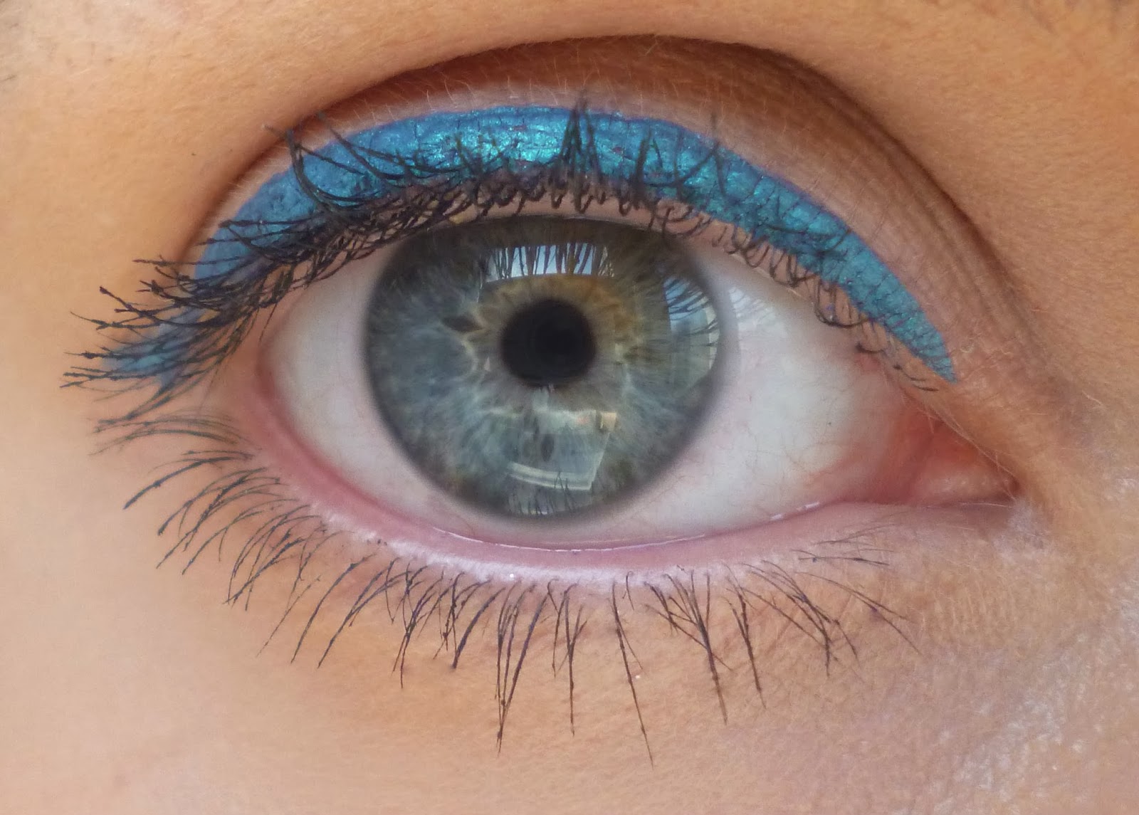 Ksu Esu: Гипоаллергенная влагостойкая подводка для глаз El Corazon Eyeliner
