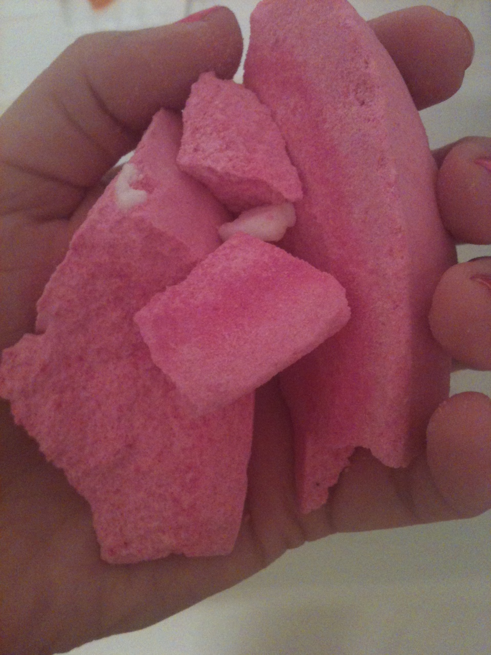 The Year in LUSH: Candy Fluff Bath Bomb