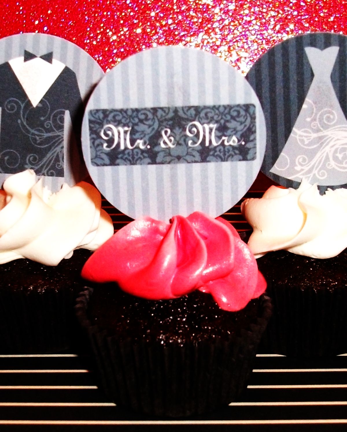 Cupcake Delivery Dallas | Birthday, Wedding Cupcakes Dallas, TX: Mr ...
