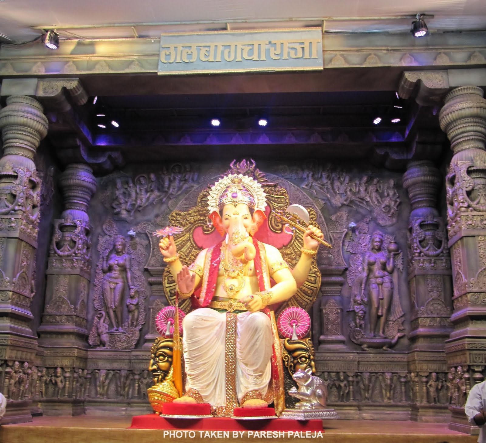 Mumbai Cha Ganpati: Lalbaugcha Raja-2011