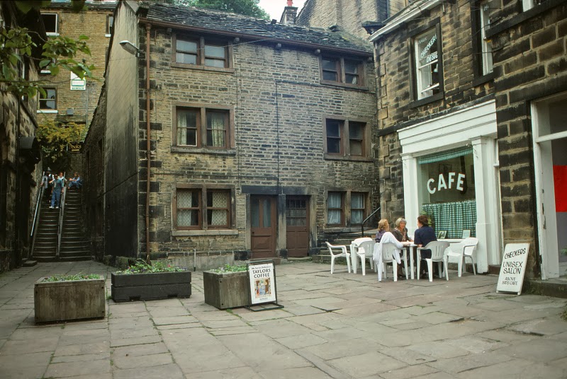 Gingerbenn's Days Out: HOLMFIRTH - LAST OF THE SUMMER WINE
