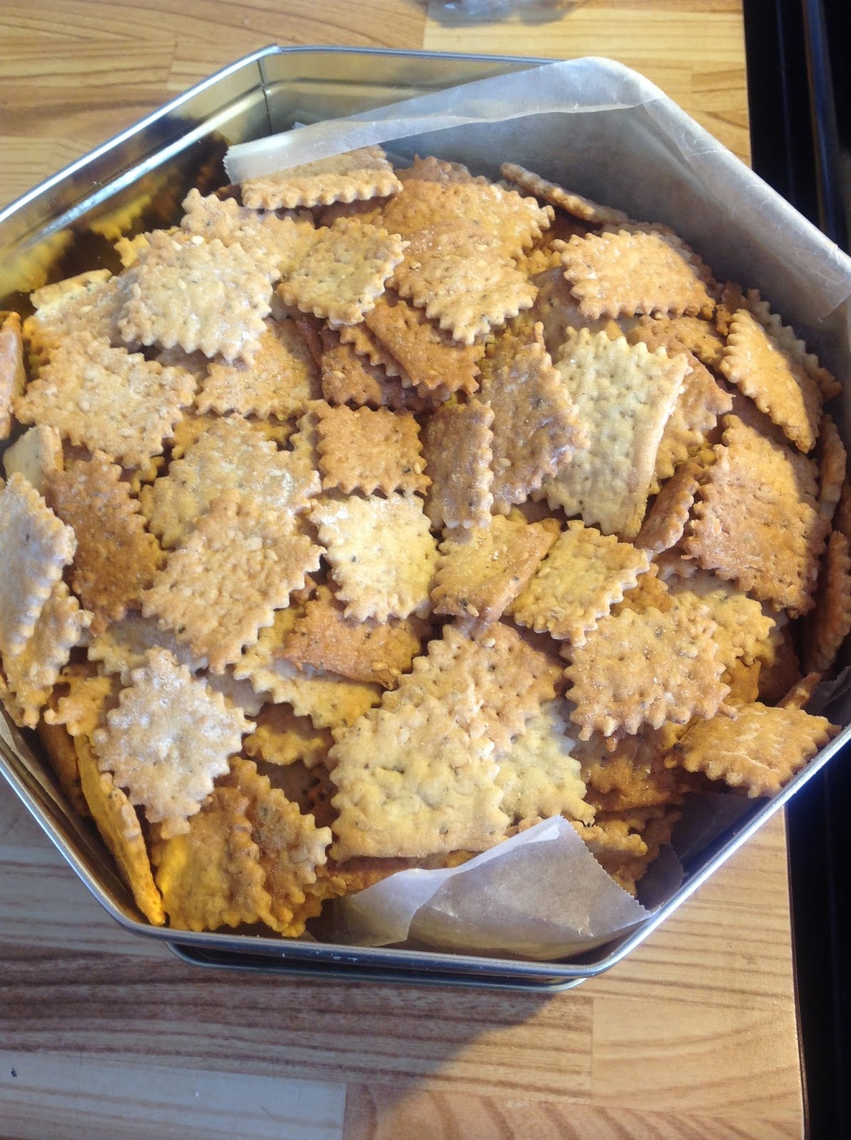 Riverside Haven Country Cooking: Sesame & Black Pepper Crackers