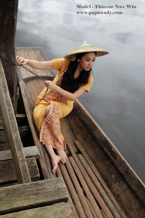 Thinzar Nwe Win - Love Is On The Boat