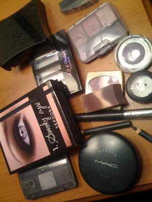 Deadstar Assembly: Dark Beauty Secret... - Etre Radieuse par Josianne ...