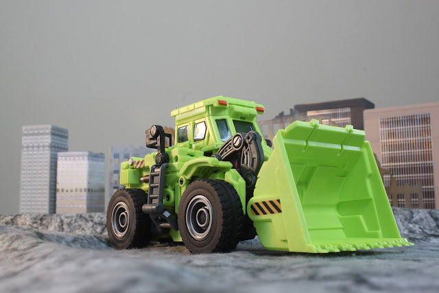 Dre Merc: Generation Toy Scraper Review