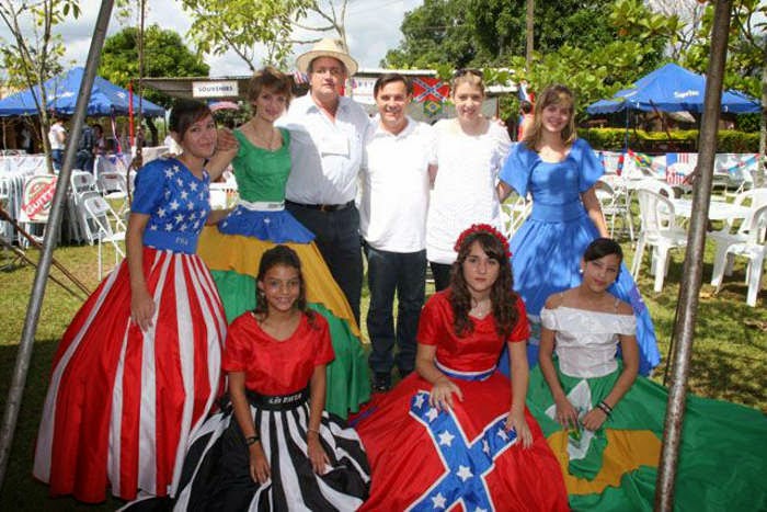 Vaughn Family History Archive: Jim & Mary Vaughn