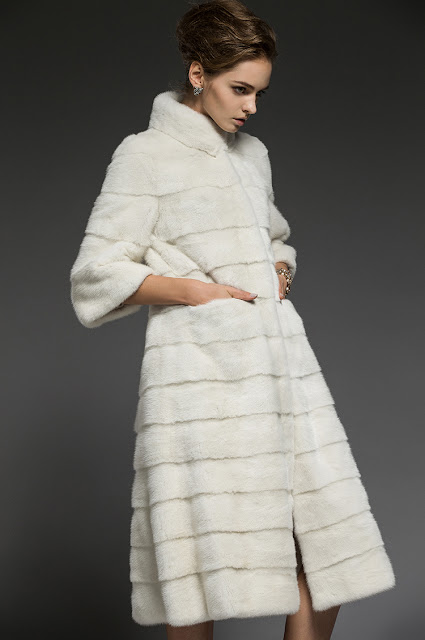 AKLeatherware: Luxe Mink Fur Models