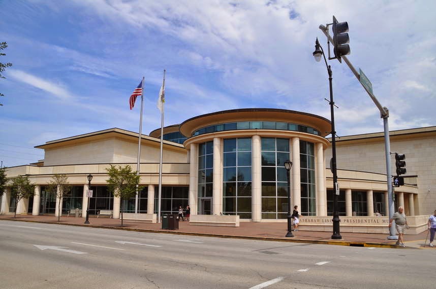 Brandy Trekkers: LINCOLN - THE LONG TRAIN HOME