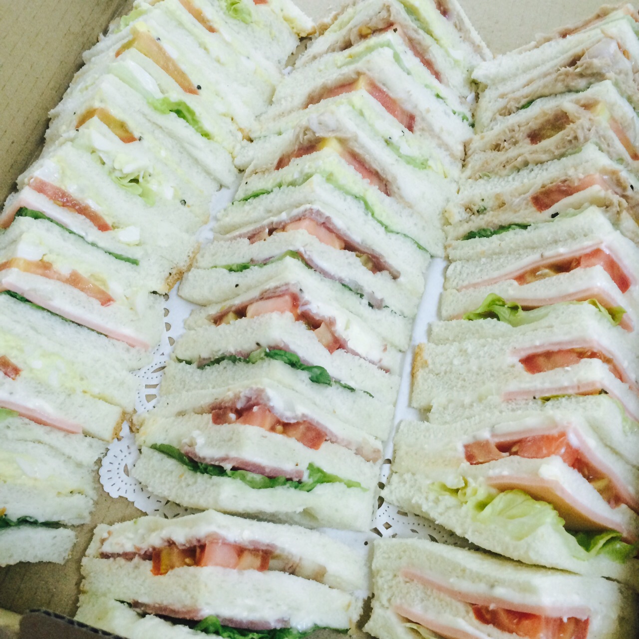 Yaya Natsumi Official Blog : Garsa Kitchen : The Best Sandwich in Town