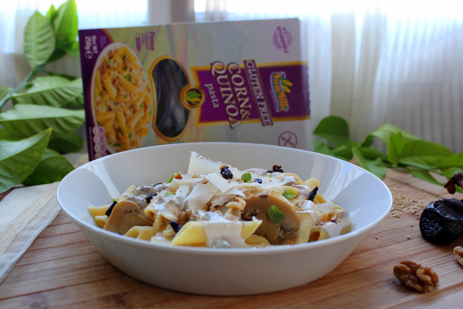 Macarrones de Quinoa y Maíz con Salsa de Queso, Setas y Cebolla Negra ...