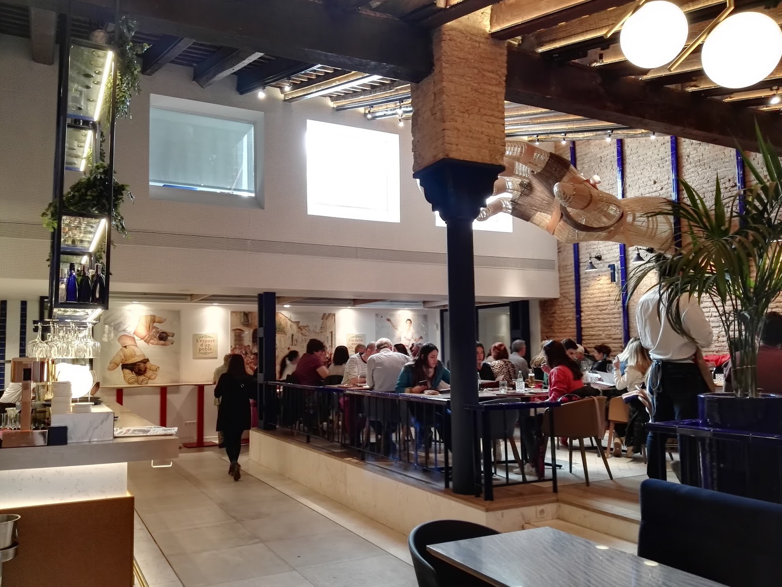 Le ciel est par dessus le toit: "El Trinquet de Pelayo" à la fois ...