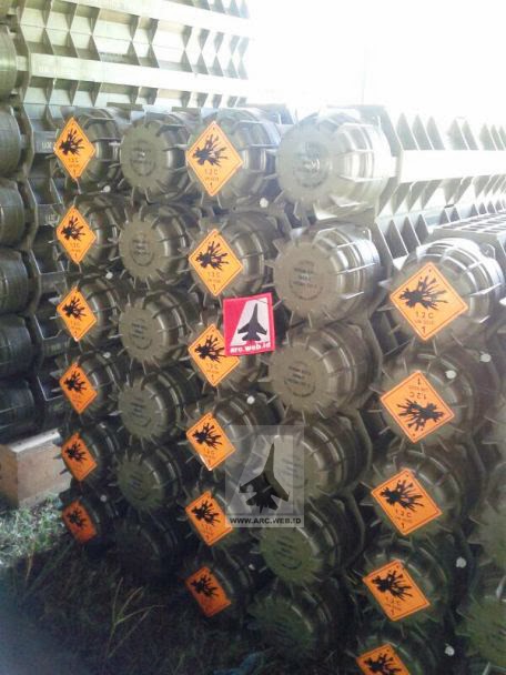 Kavaleri TNI-AD Berlatih Mengunakan Panser Tarantula [10 FOTO ...