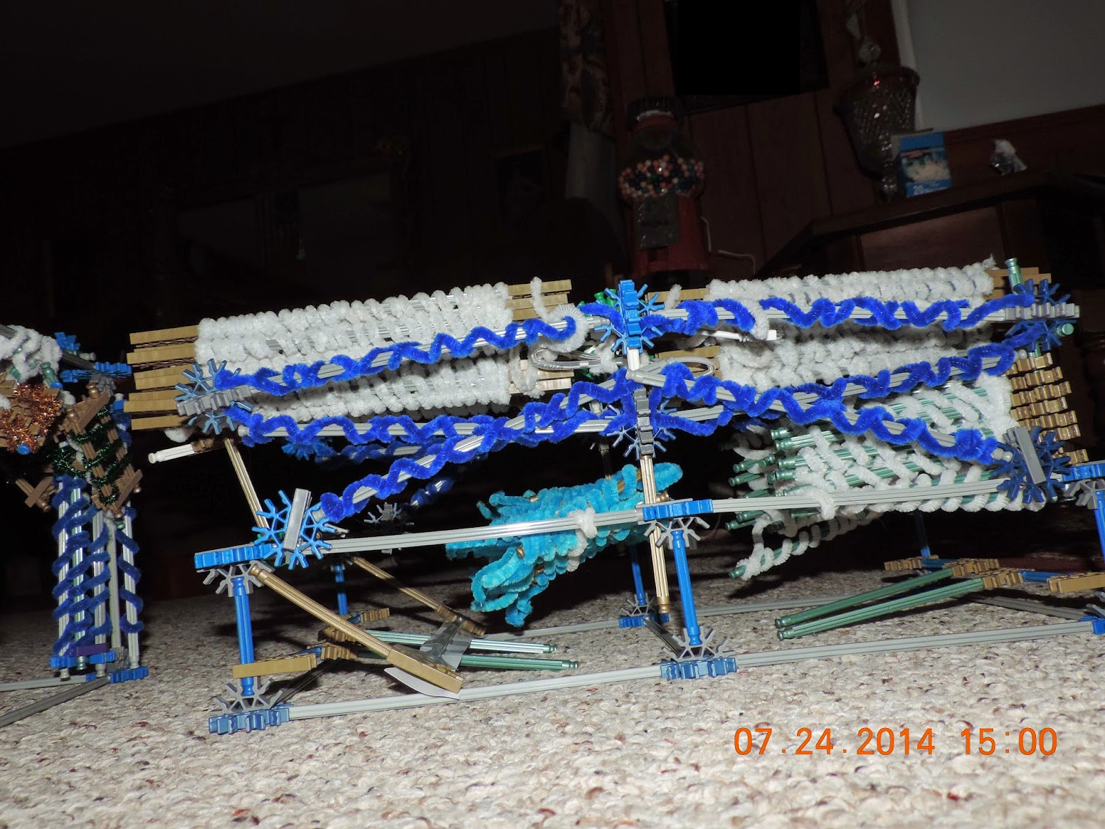 Shenandoah Shows knex carnival rides ™: The skydiver