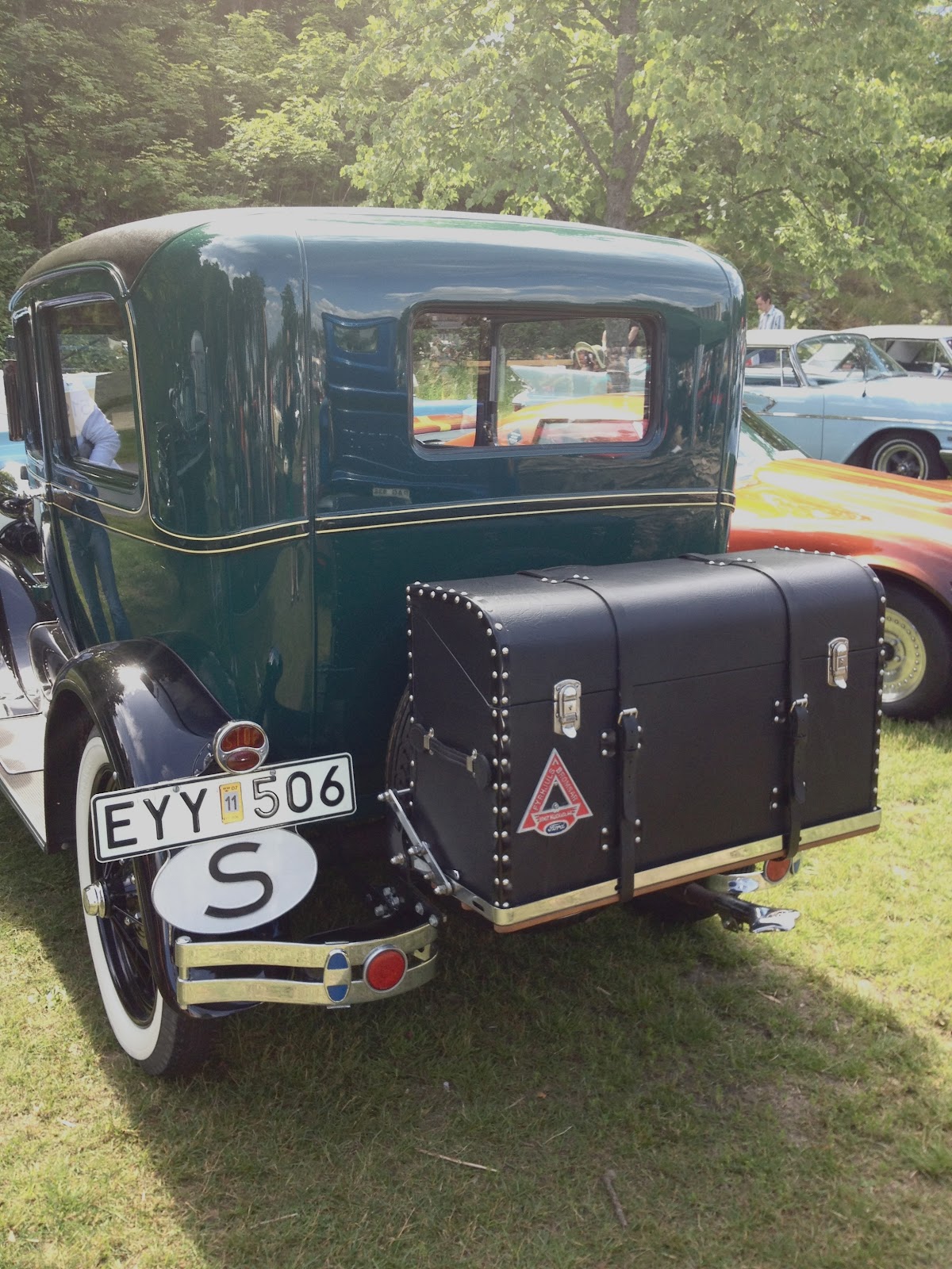 Miss Meadows' Pearls - Fashion, Photography, Alternative Model ...