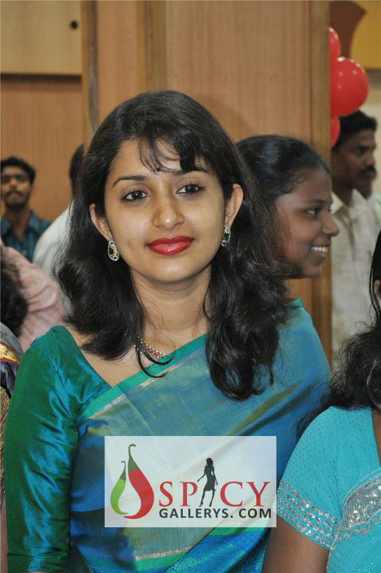 Meera Jasmine Latest Cute Stills