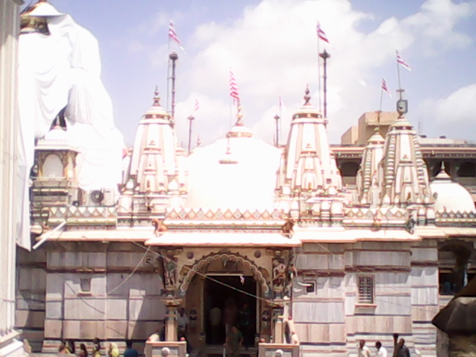 Swaminarayan Golden Temple in Vadtal Dham Gujarat India-Live Darshan