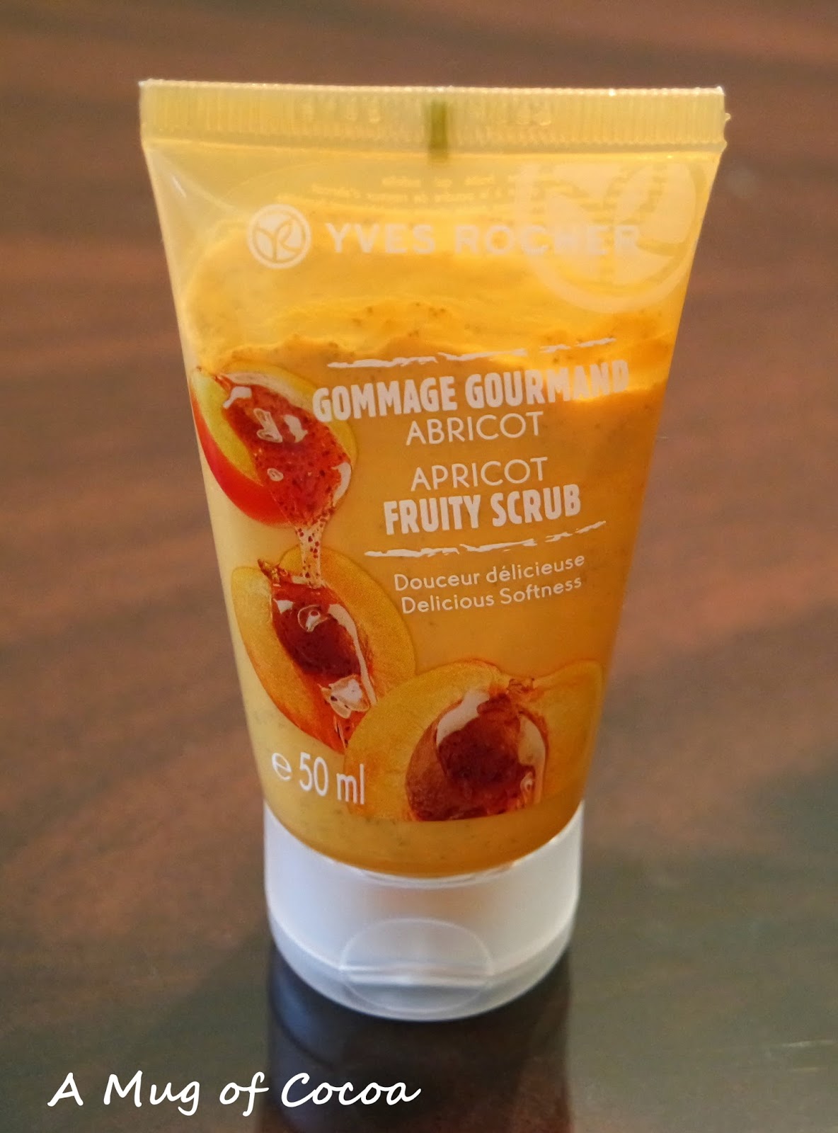 A Mug of Cocoa: Yves Rocher Apricot Fruity Scrub + uporedna video recenzija