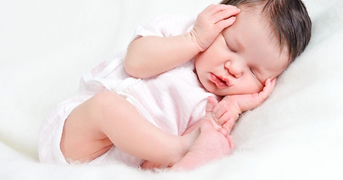 Pediatria: Caracteristicas fisicas normales del Recien Nacido a termino