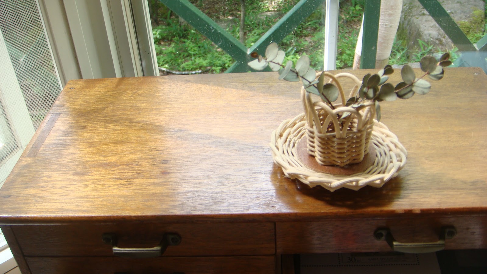 tapiiri: かごの紹介⑦ 民芸品市のかご スウェーデンの古いかご