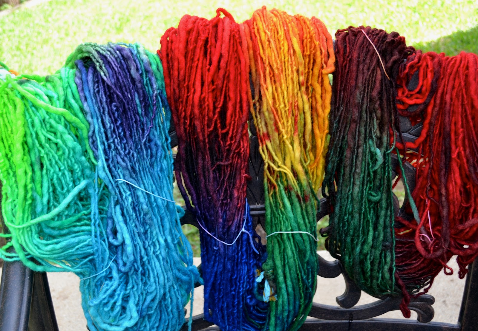Dragonfly's Hollow: DIY Funky Rainbow Dreads