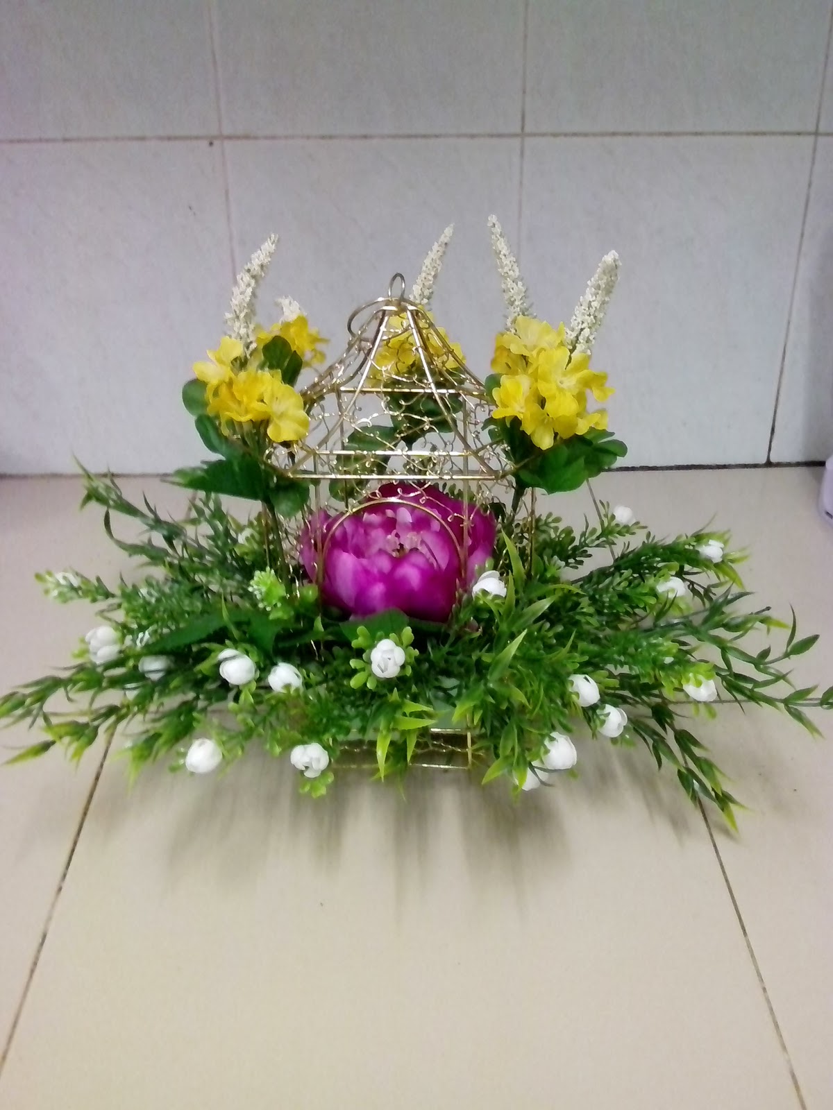 CeMaRaSoNa BrIdaL: TEMPAHAN GUBAHAN BUNGA