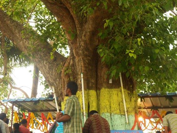 PEDDAPURAM HISTORY: BATTUVAARI RAVI CHETTU A SMALL STORY ABOUT PEDDAPURAM