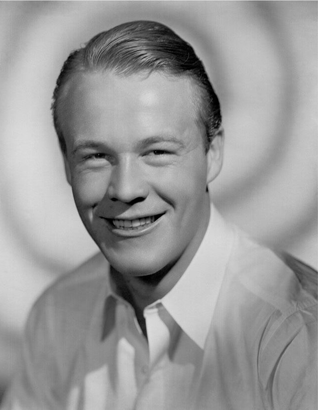 It's The Pictures That Got Small ...: THE MONDAY GLAMOUR 15!