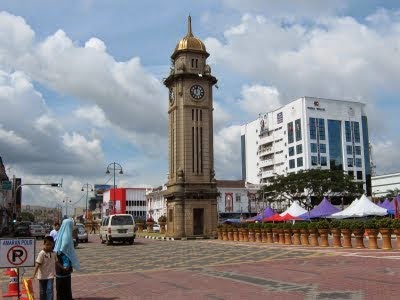 Azri Rushdan : Mercu Tanda (Di Malaysia)